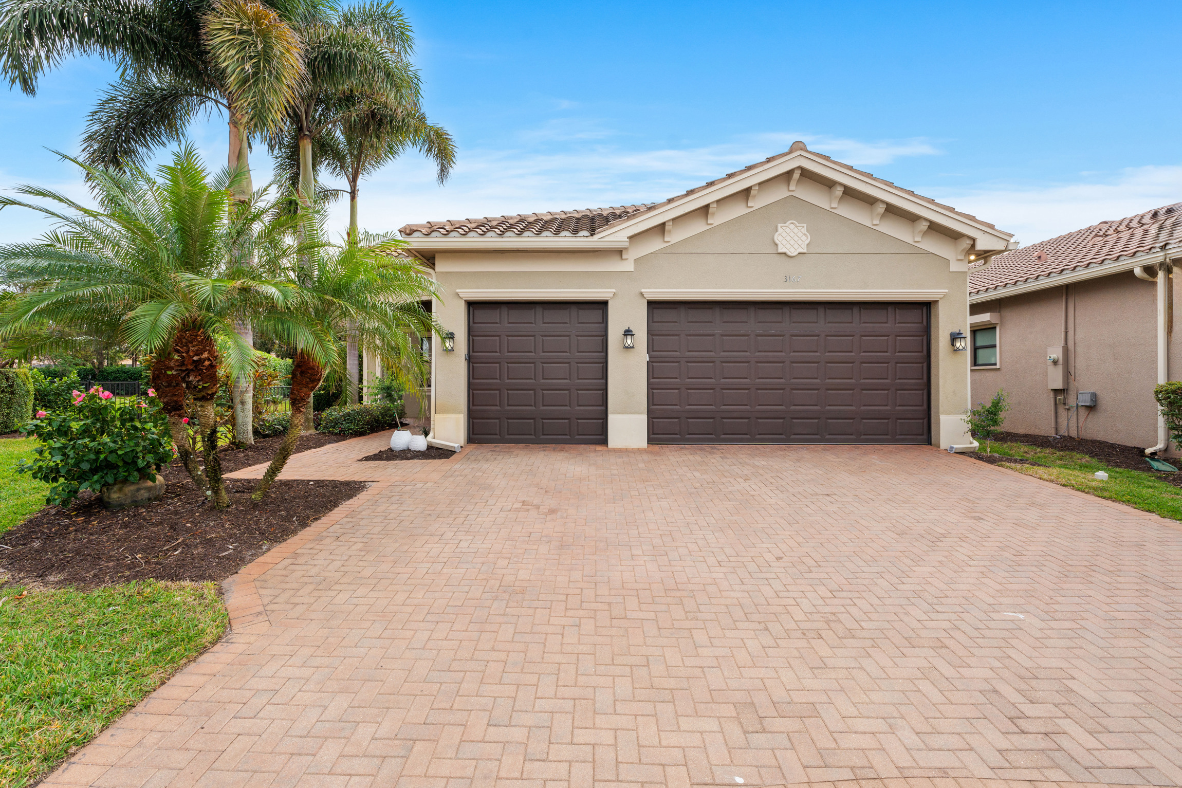 3167 Pacific Dr, Naples, FL 34119, USA