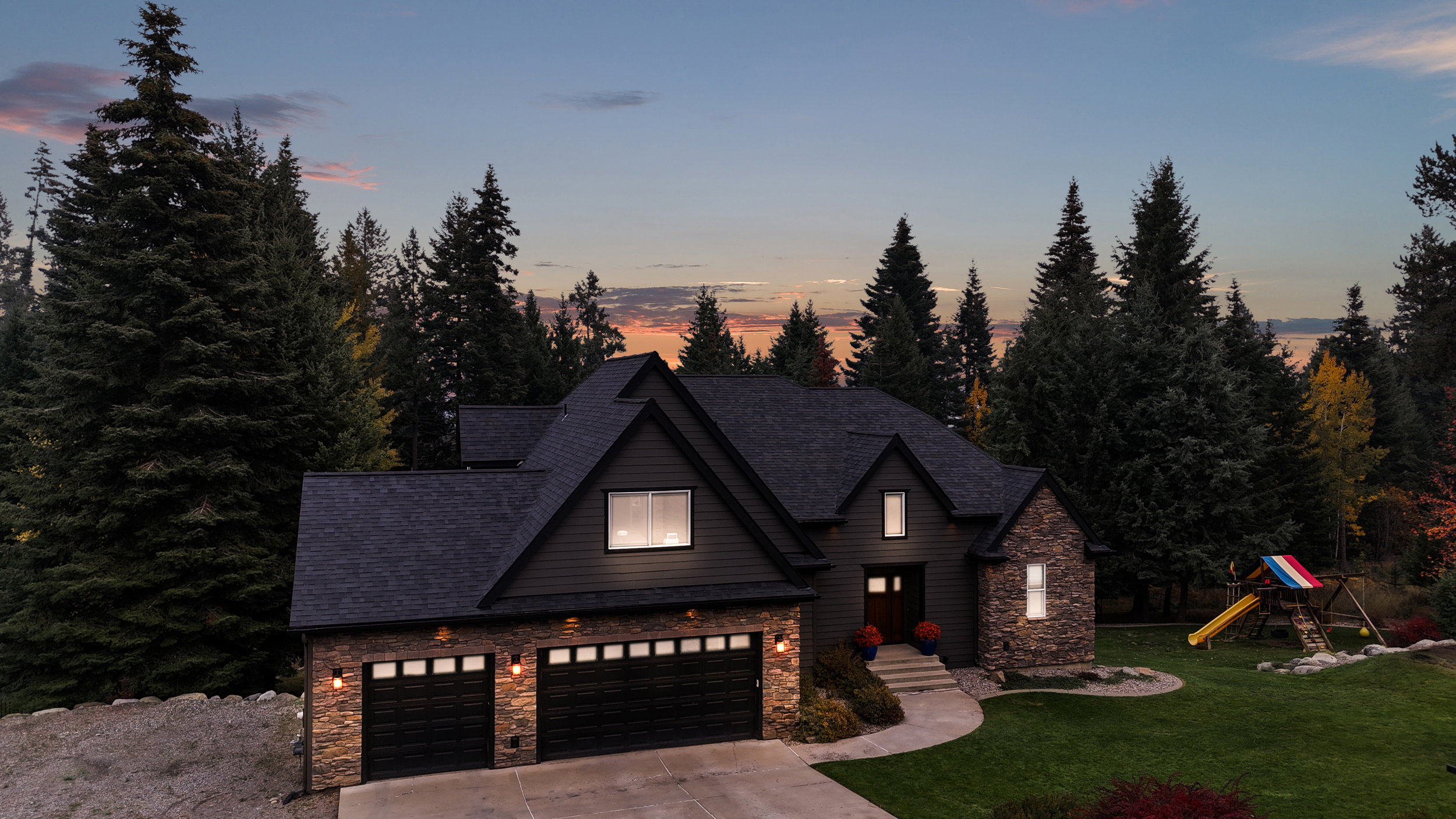11560 N Waterford Loop, Hauser, ID 83854, USA