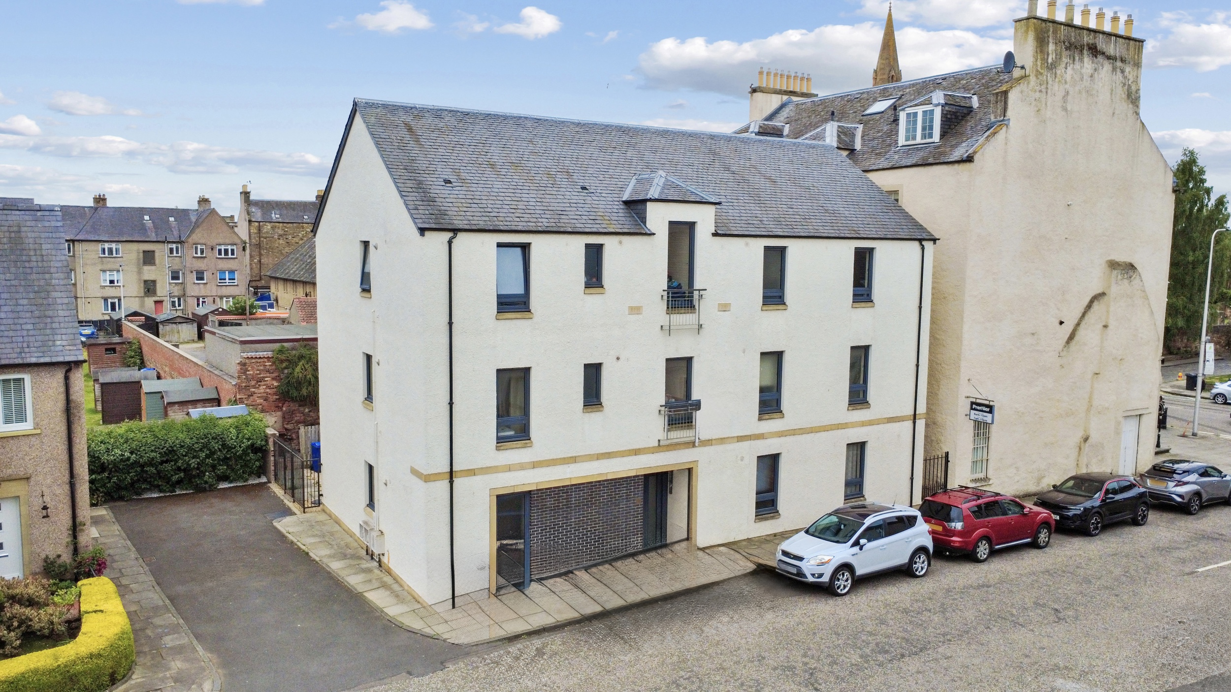 Duke St, Dalkeith EH22 1BG, UK