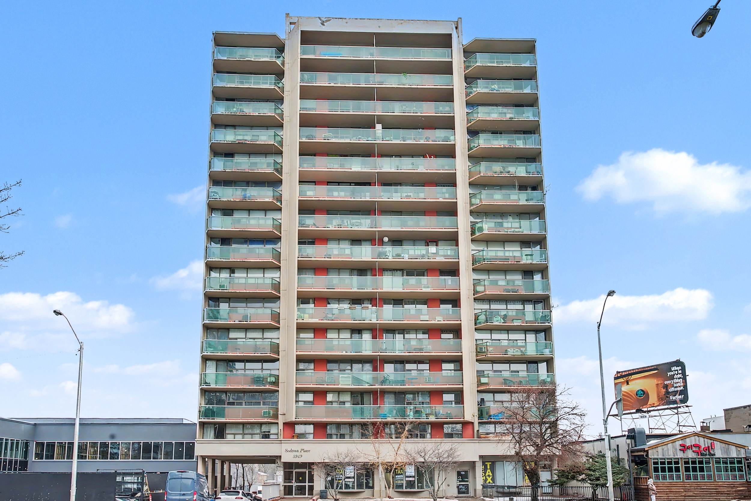 5949 Yonge St, North York, ON M2M 3V8, Canada