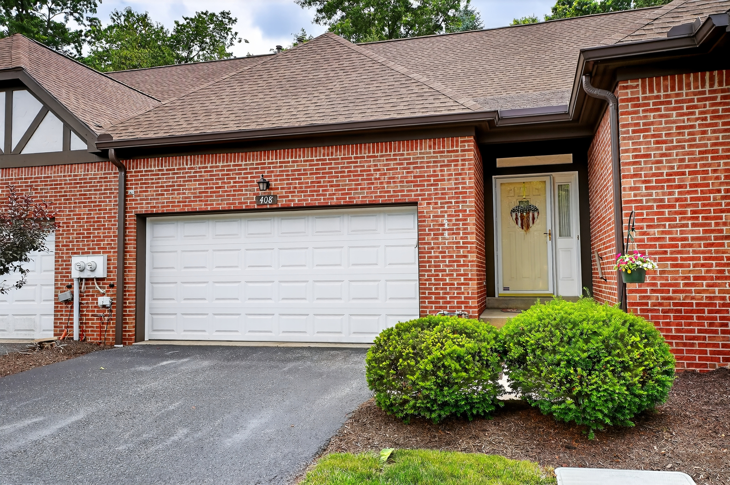 408 Kingsberry Cir, Pittsburgh, PA 15234, USA